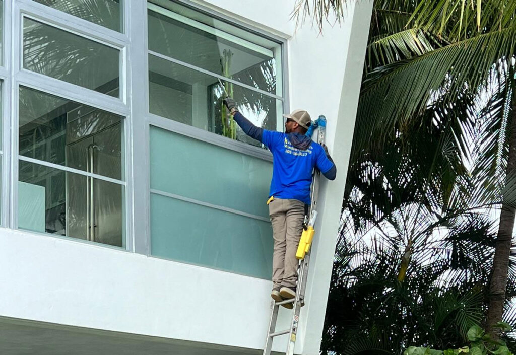 DIY vs. Professional Window Cleaning: What’s Best for Your Miami Home?